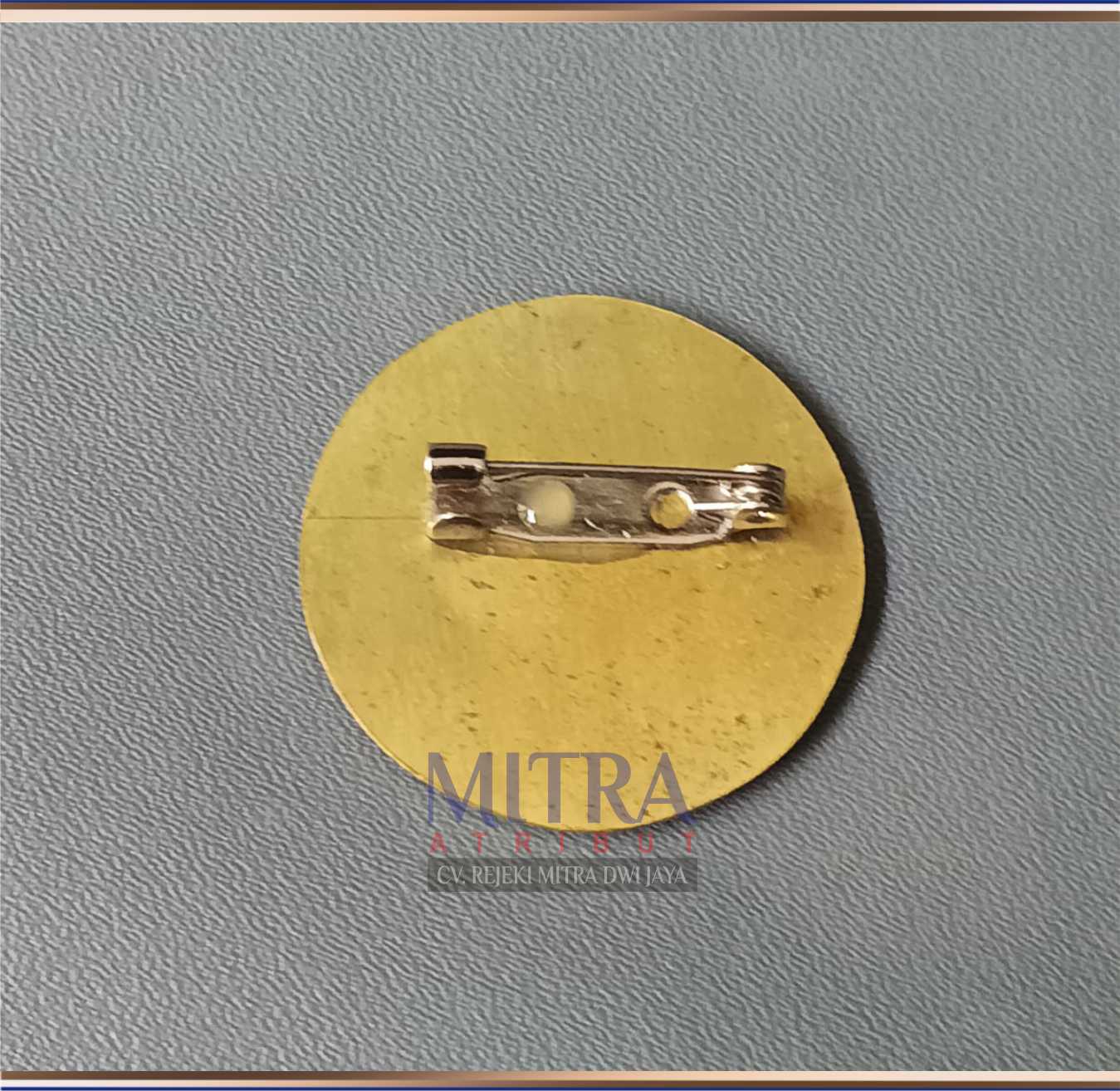 Pin IAD (Ikatan Adhyaksa Dharmakarini) - Mitra Atribut